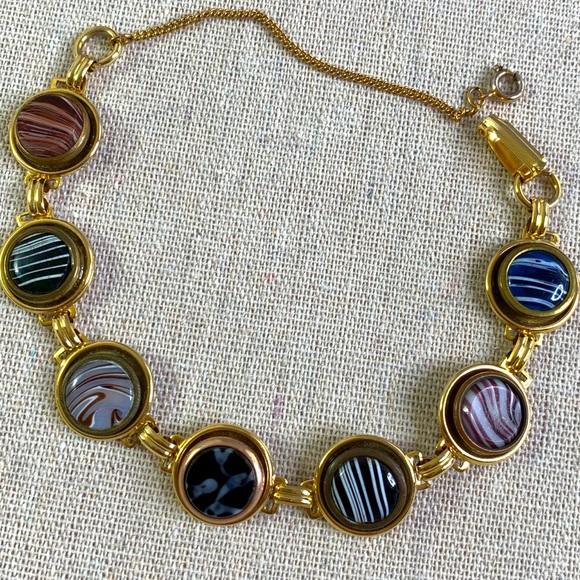 Artisan | Jewelry | Vintage Agate Button Bracelet Gold Tone Base ...